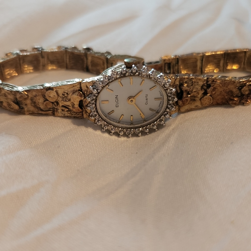 Elgin Quartz Watch Vintage - Gem